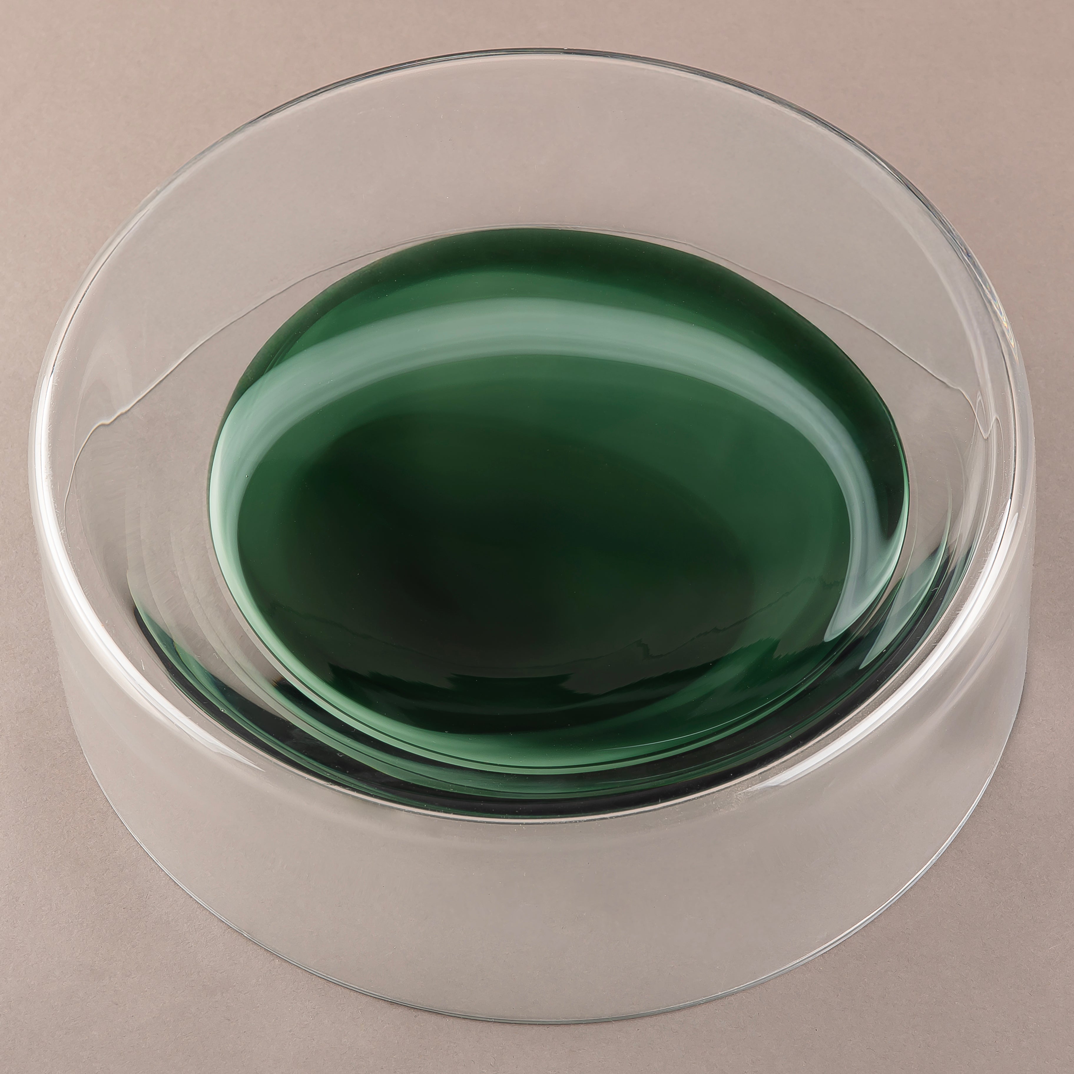Glass Serving Stand -Green – CASCADES