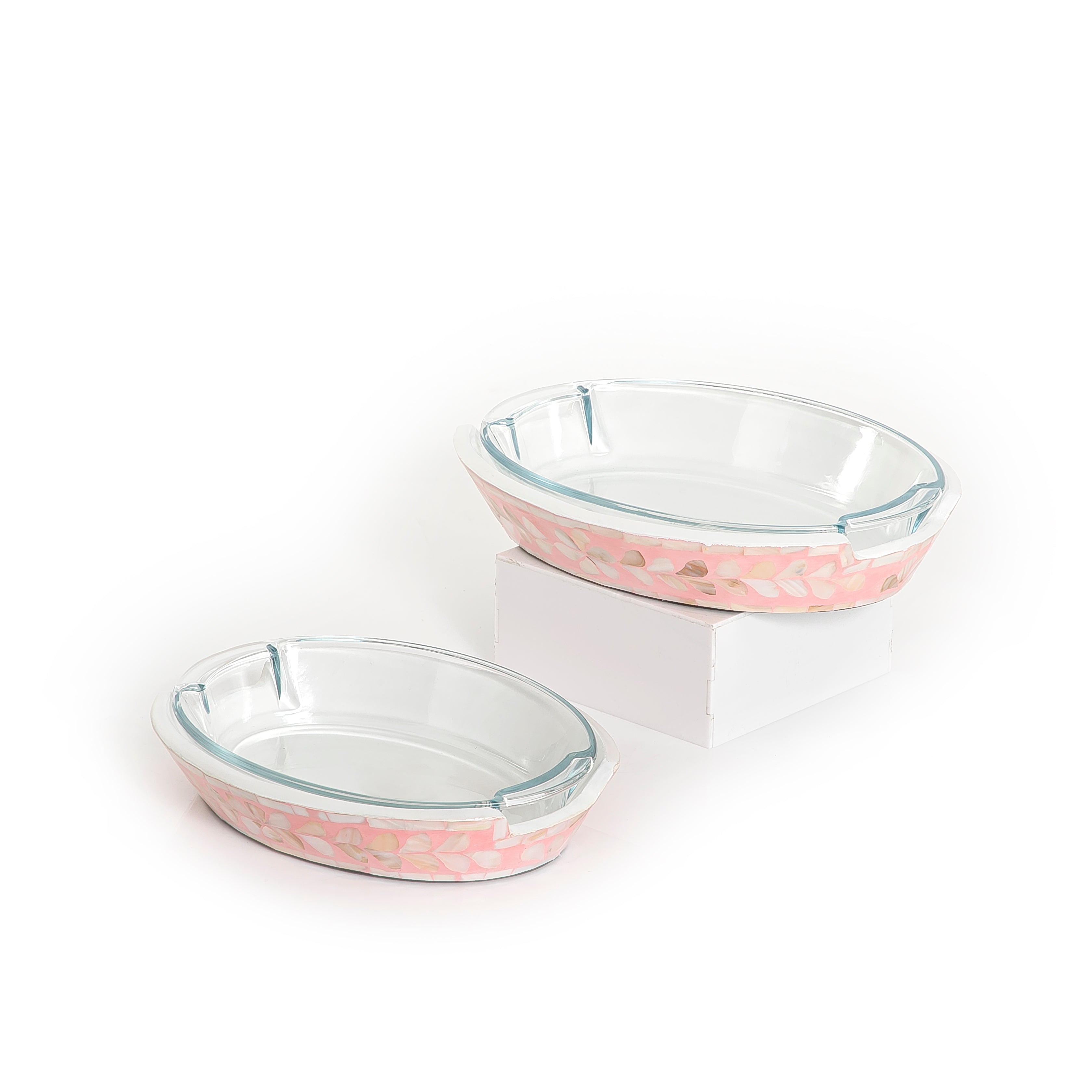 Set Of Round Glass Dishes With Mother Of Pearl Base &VerticalLine ...